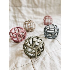 Balle sensorielle rose | Nature & Découvertes