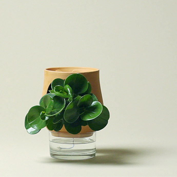 Un grand pot autonome empilable