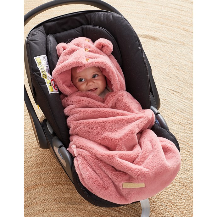 Nid d'ange en fausse fourrure,